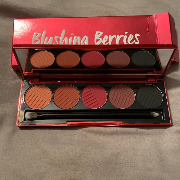 Dose of Colors | Makeup | Dose Of Colors Blushing Berries Palette ...